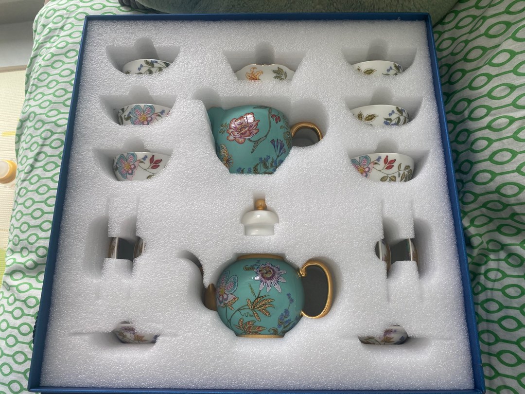 Auratic tea set (fine porcelain), Furniture & Home Living, Kitchenware ...