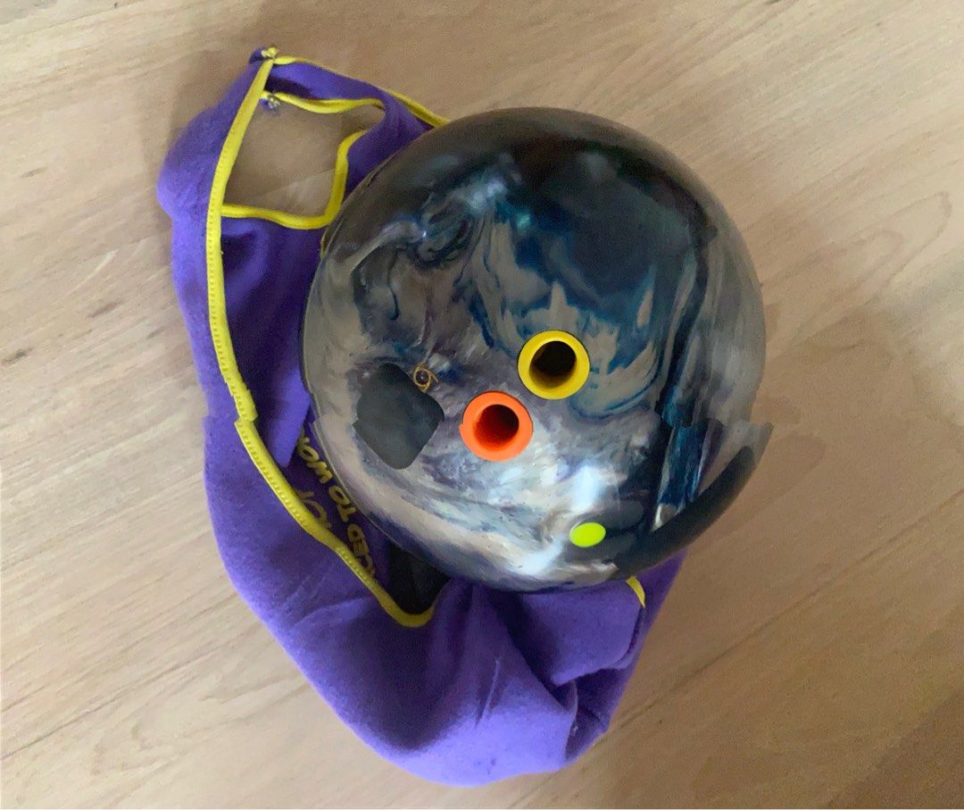 Belmo timless 2 bowling ball 14lbs, Health & Nutrition, Health ...