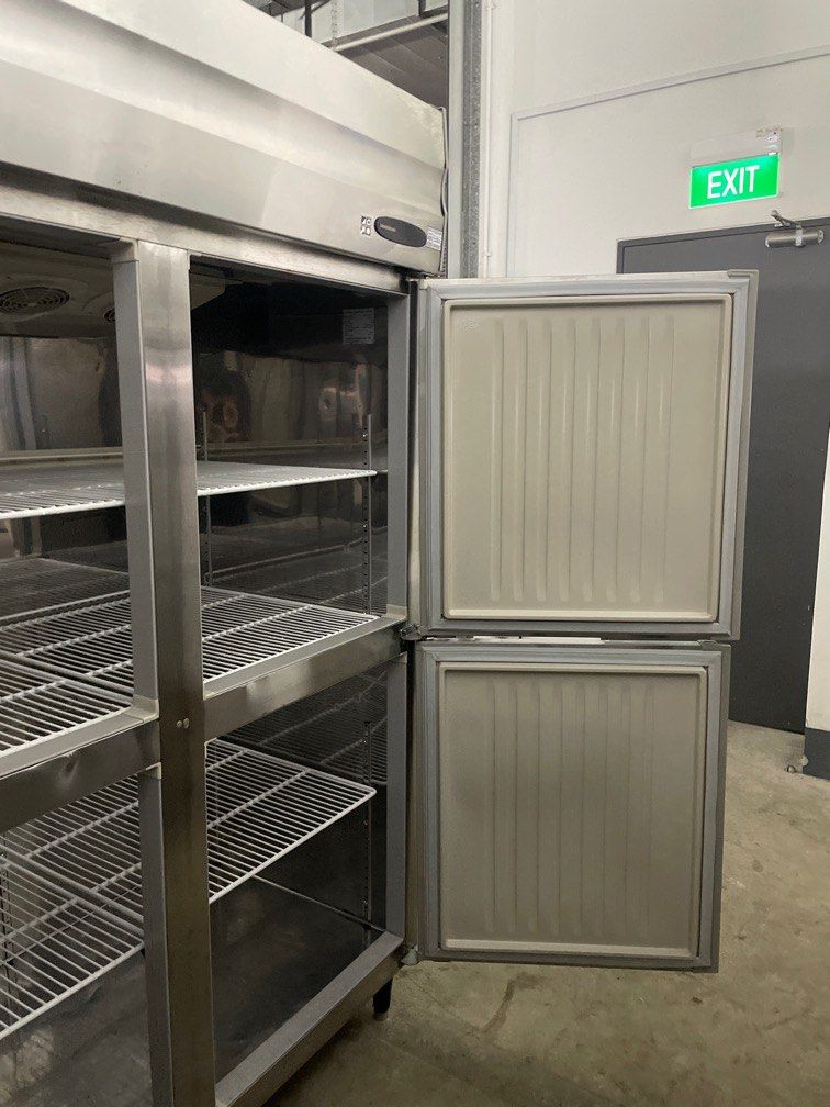 Big storage hoshizaki 4 door upright chiller / commercial upright ...