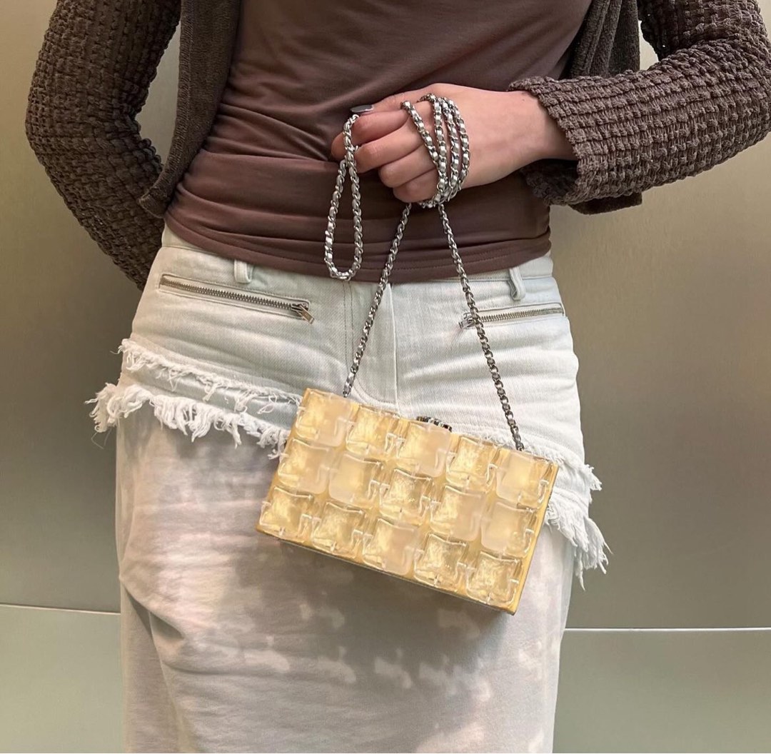 Chanel Ice Cube Clutch Bag Sling Plexiglass Off white / Silver / Phw ...