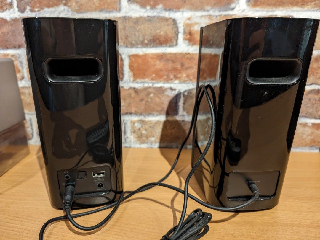 Creative T100 Compact Hi-Fi 2.0 Desktop Speakers, Audio, Soundbars ...