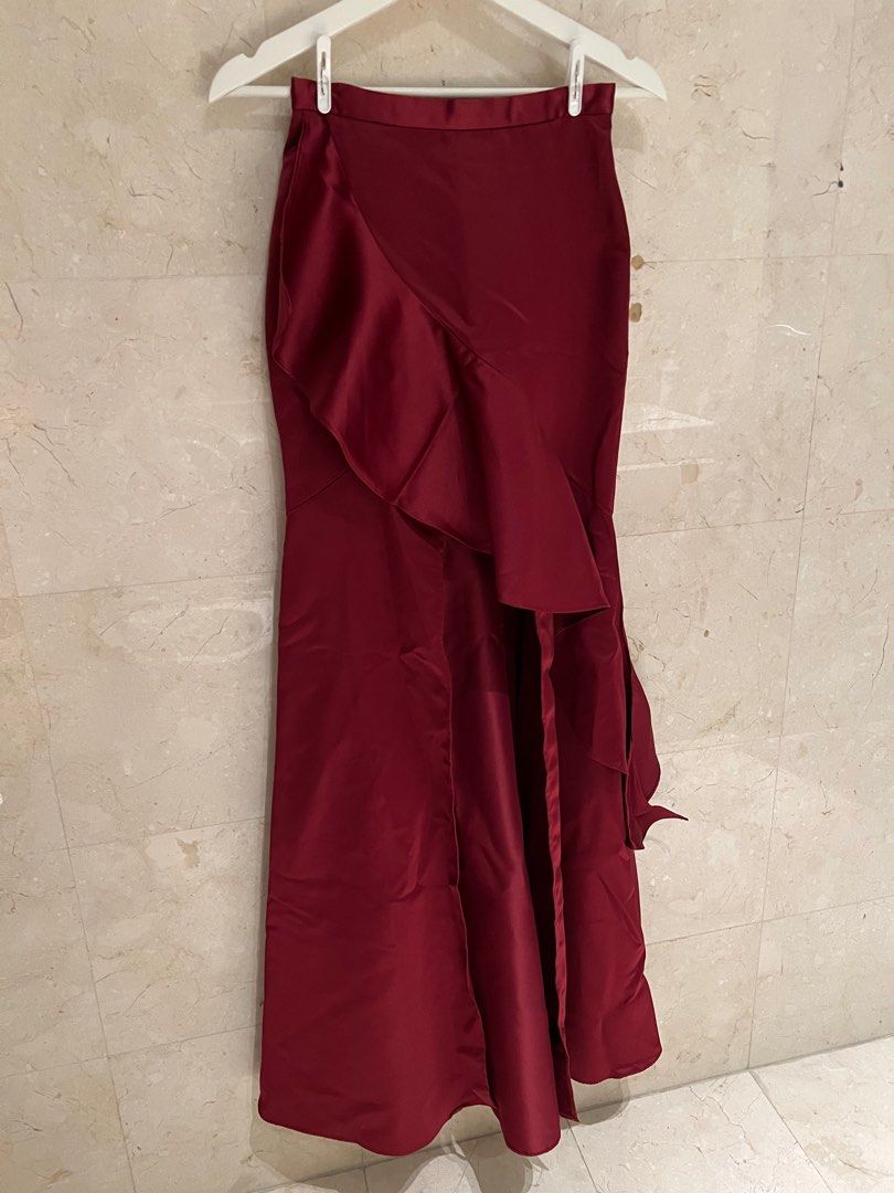 Duchess & Co Maxi Skirt, Women's Fashion, Bottoms, Skirts on Carousell