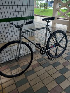 Fixie, Sports Equipment, Bicycles & Parts, Bicycles on Carousell