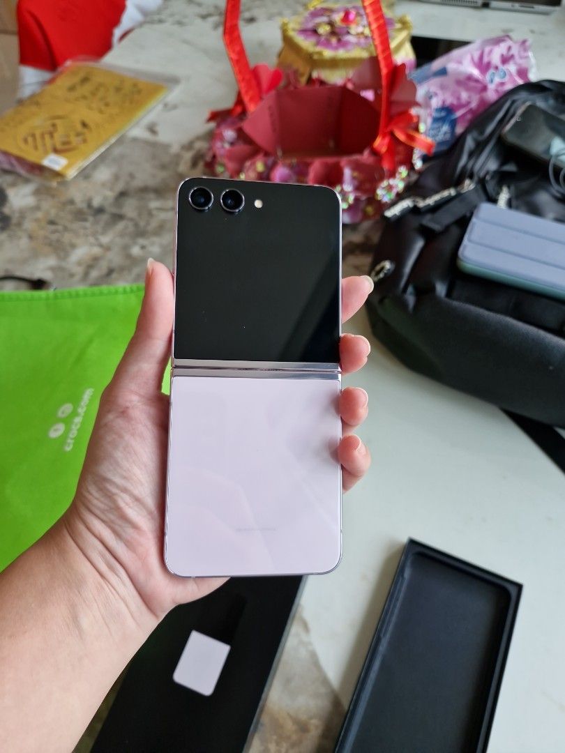Galaxy Z Flip 5 Lavender 256GB, Mobile Phones & Gadgets, Mobile Phones ...