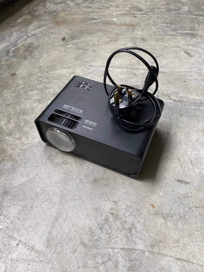 HDMI/VGA/USB connection projector, TV & Home Appliances, TV ...