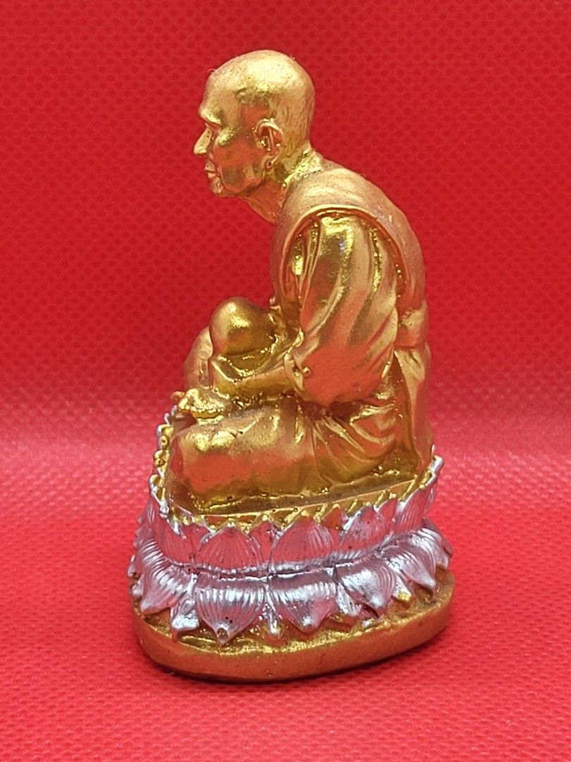 Lp Thuad mini bucha - Lp Siriwat (Thai Amulets), Hobbies & Toys ...