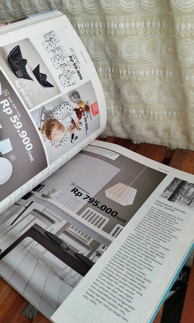 Majalah IKEA booklet katalog, Buku & Alat Tulis, Majalah & Lainnya di Carousell