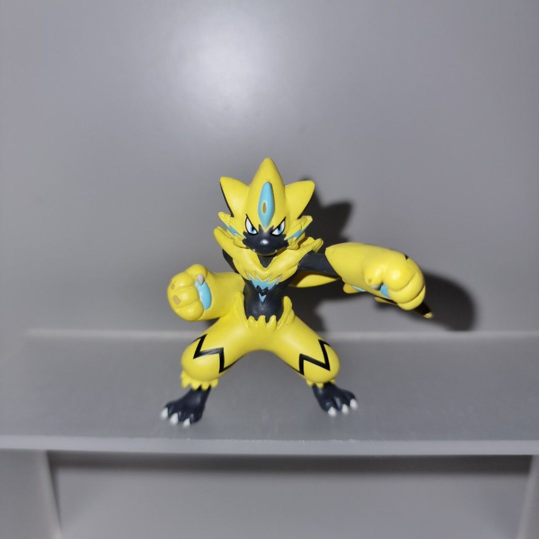 Pokemon - Gengar, Dragonite, Moltress, Litten, Spiritomb, Sylveon, Zeraora, Duraludon - Takara ...