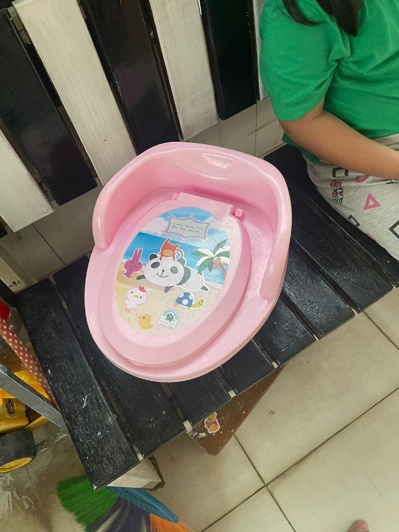 Potty Training Karpet , stoller black n yellow 100k pispot pink 50k ...