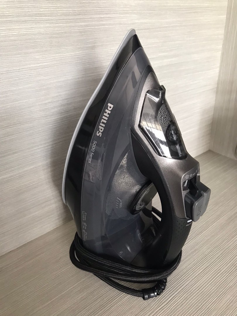 Pre-loved Iron Philips, TV & Home Appliances, Irons & Steamers on Carousell