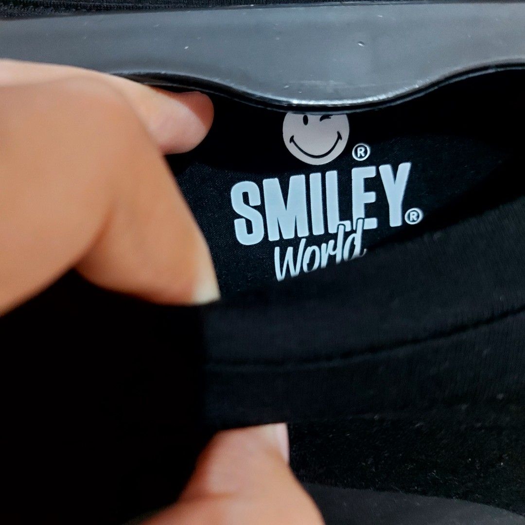 Rare Official Smiley World Original Baru , kaos lengan panjang hitam ...