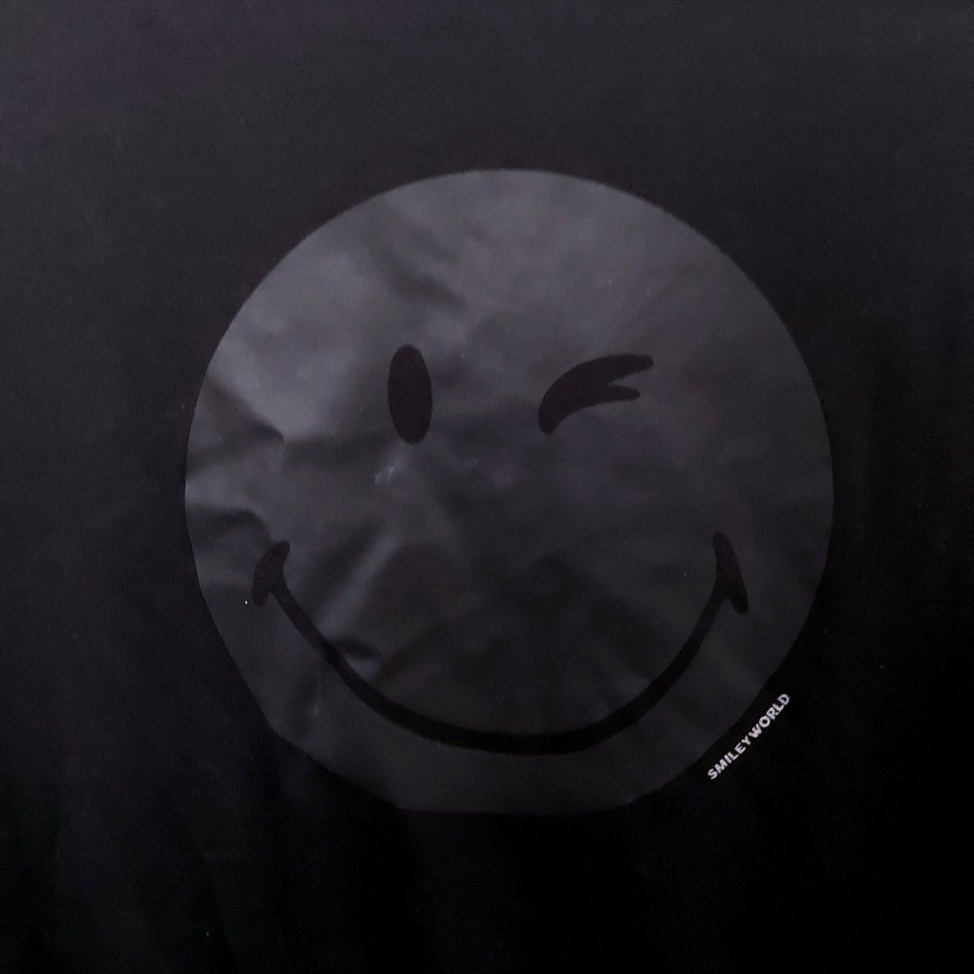 Rare Official Smiley World Original Baru , kaos lengan panjang hitam ...