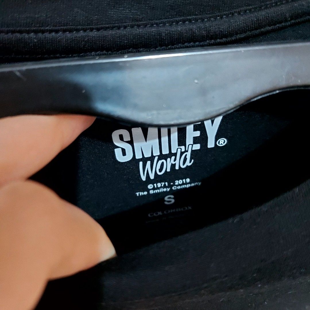 Rare Official Smiley World Original Baru , kaos lengan panjang hitam ...