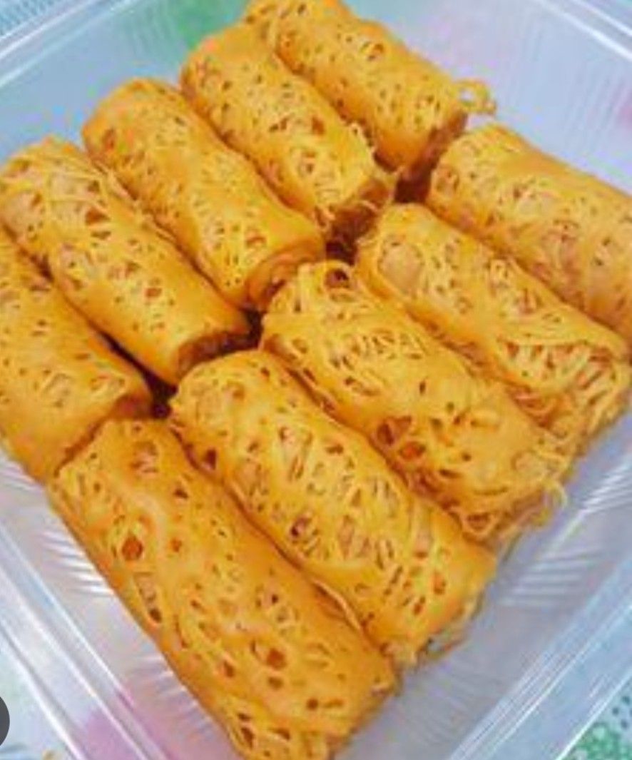 Roti kirai with curry chicken, Food & Drinks, Homemade Bakes on Carousell