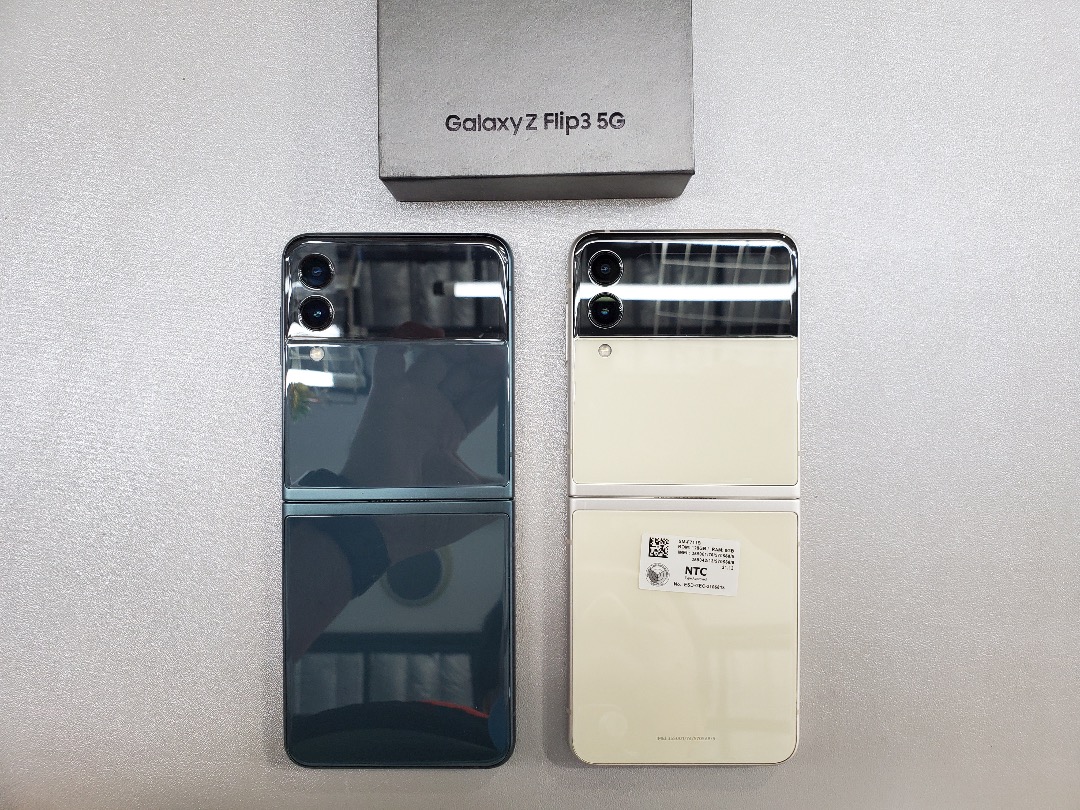 Samsung Galaxy Z Flip 3 5G 8/128 NTC Approved Cream Green Complete with ...