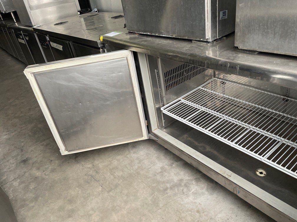 Sanyo 2 door counter chiller 1500*750 / commercial counter chiller, TV ...