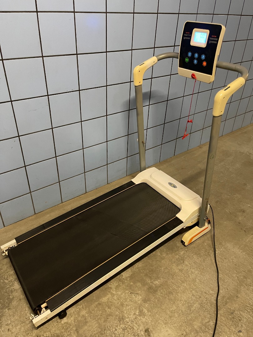 Take A Seat Foldable Treadmill, Sports Equipment, Exercise & Fitness ...
