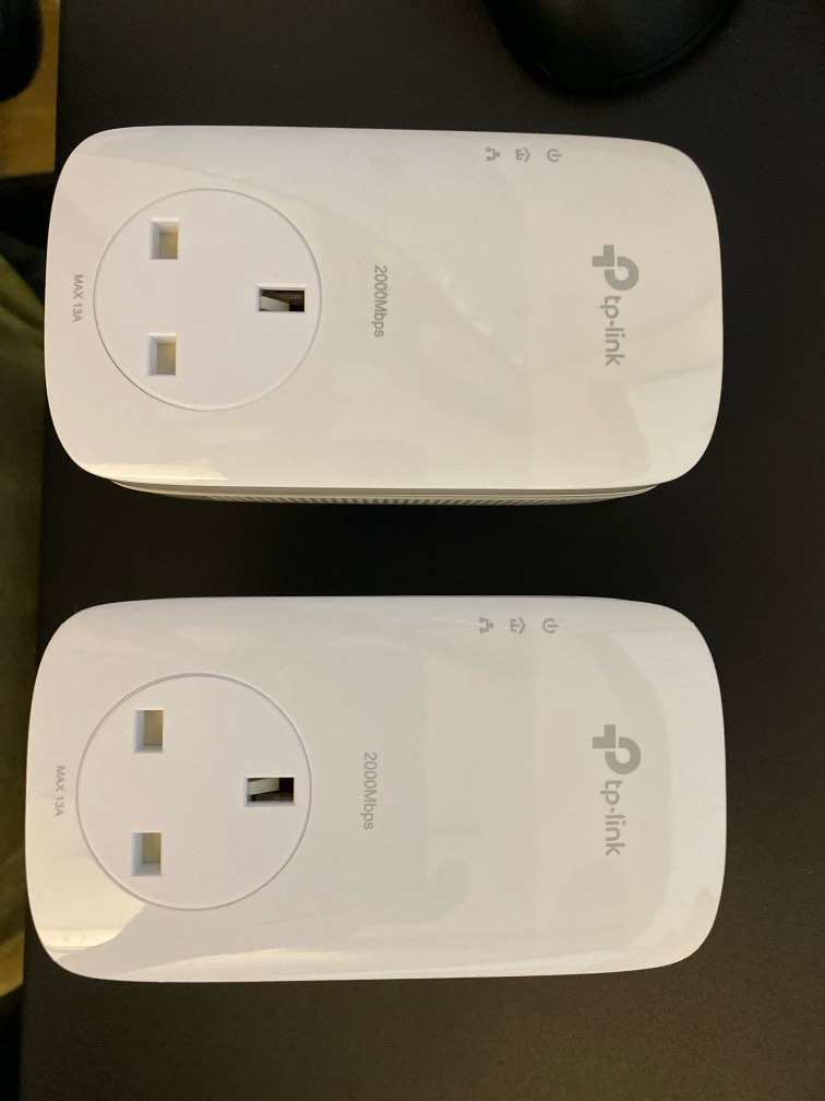 TP Link AV2000 2 Port Gigabit Passthrough Powerline Adapter, Computers ...