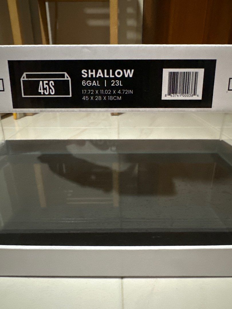 UNS 45S - 6 Gallon Ultra Clear Rimless Aquarium (Shallow), Pet Supplies ...