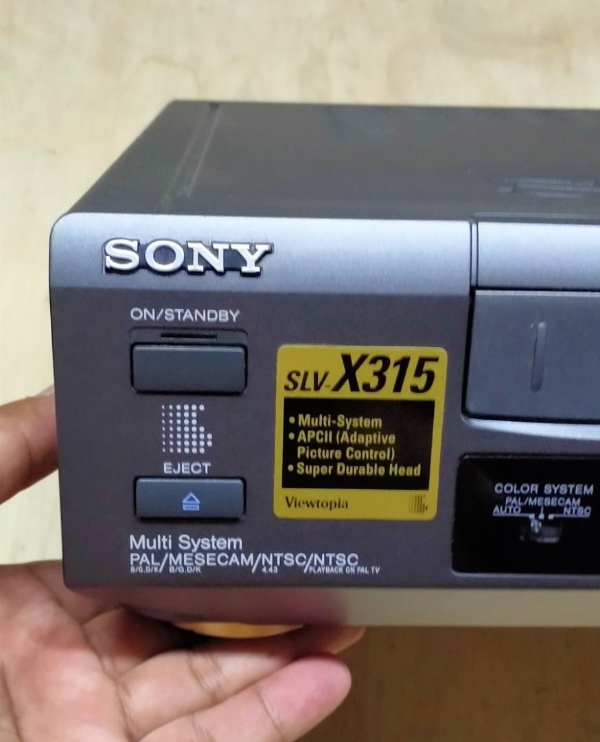 Vintage Sony VCR, TV & Home Appliances, TV & Entertainment, Blu-Ray ...