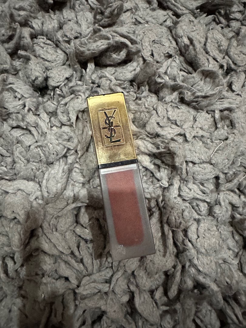 Ysl liptint , Kesehatan & Kecantikan, Rias Wajah di Carousell