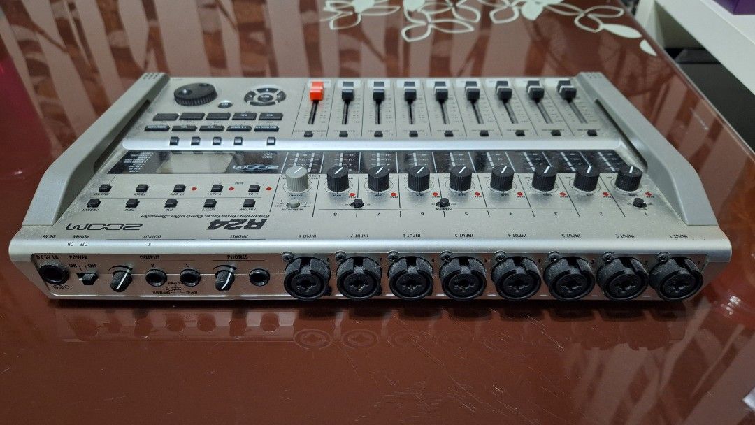 Zoom R24 Multitrack Recorder, Audio, Portable Audio Accessories on ...
