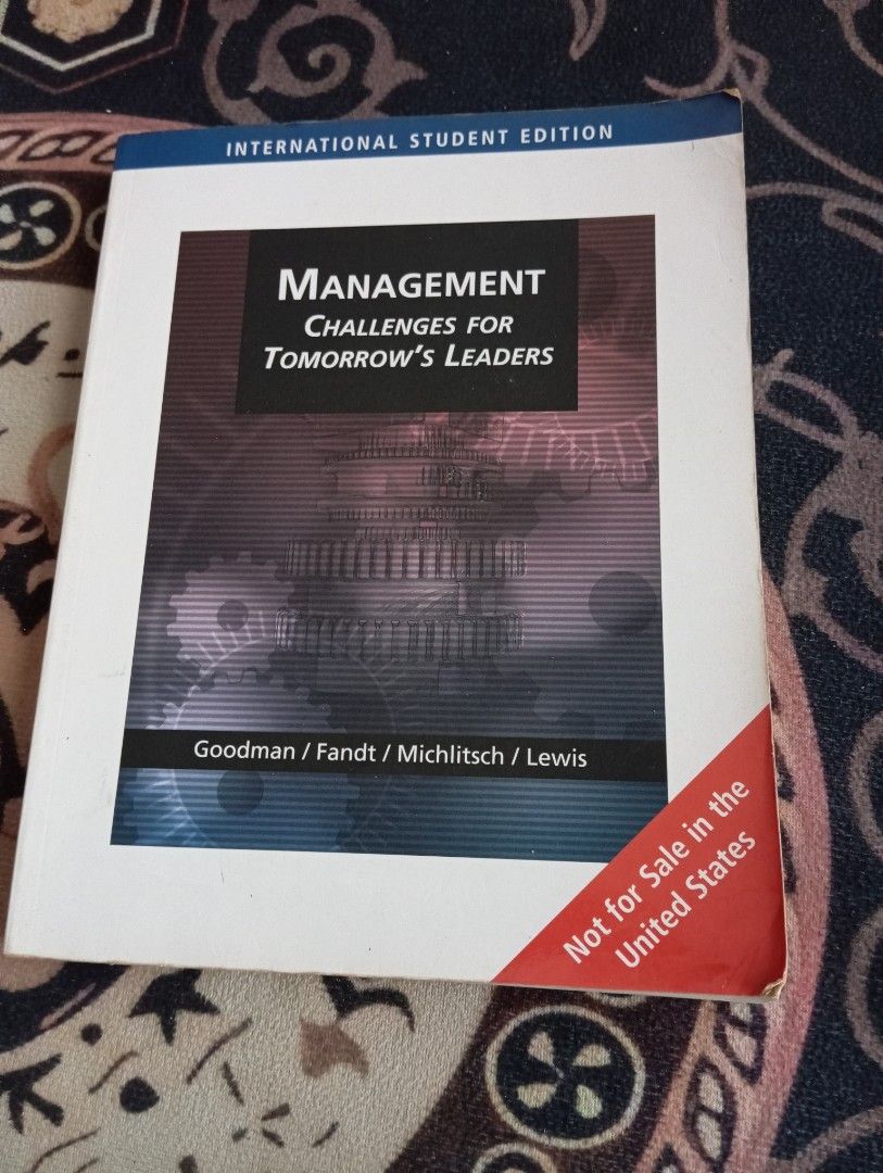 BUKU STUDENT UITM, Hobbies & Toys, Books & Magazines, Textbooks on ...