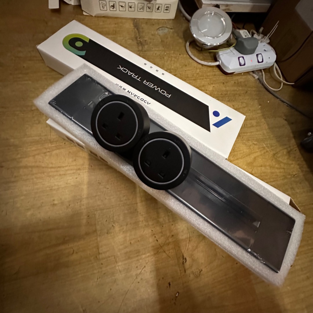 Electrical socket track power line power track with led light, TV ...