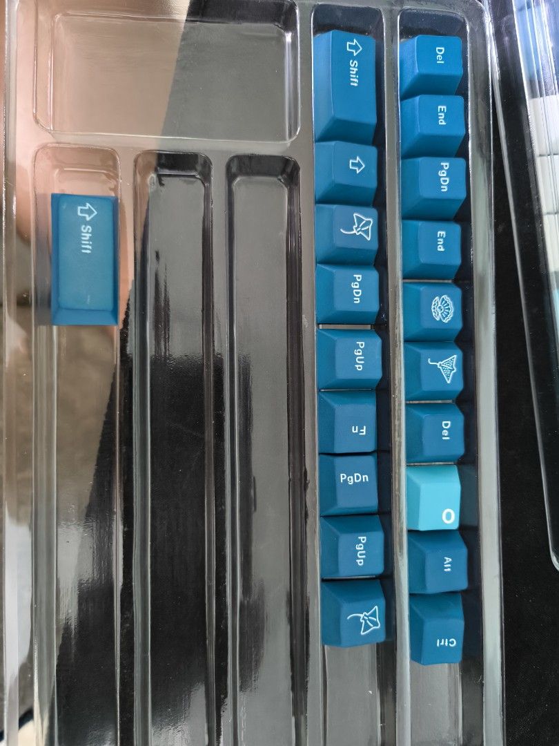 GMK Manta Ray PBT 130 keycaps set Dye sublimation cherry profile Keycaps, Computers & Tech ...