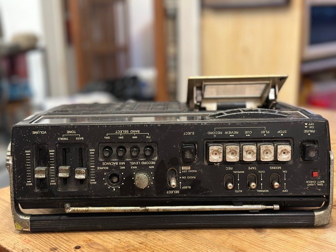 JVC RADIO CASSETTE RECORDER 1975, Audio, Portable Music Players on ...