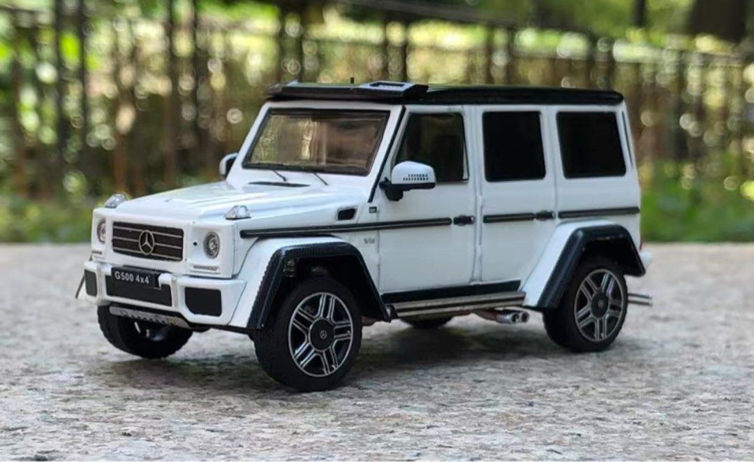 Mercedes G500 4x4 - Scale 1 : 43, Hobbies & Toys, Toys & Games on Carousell