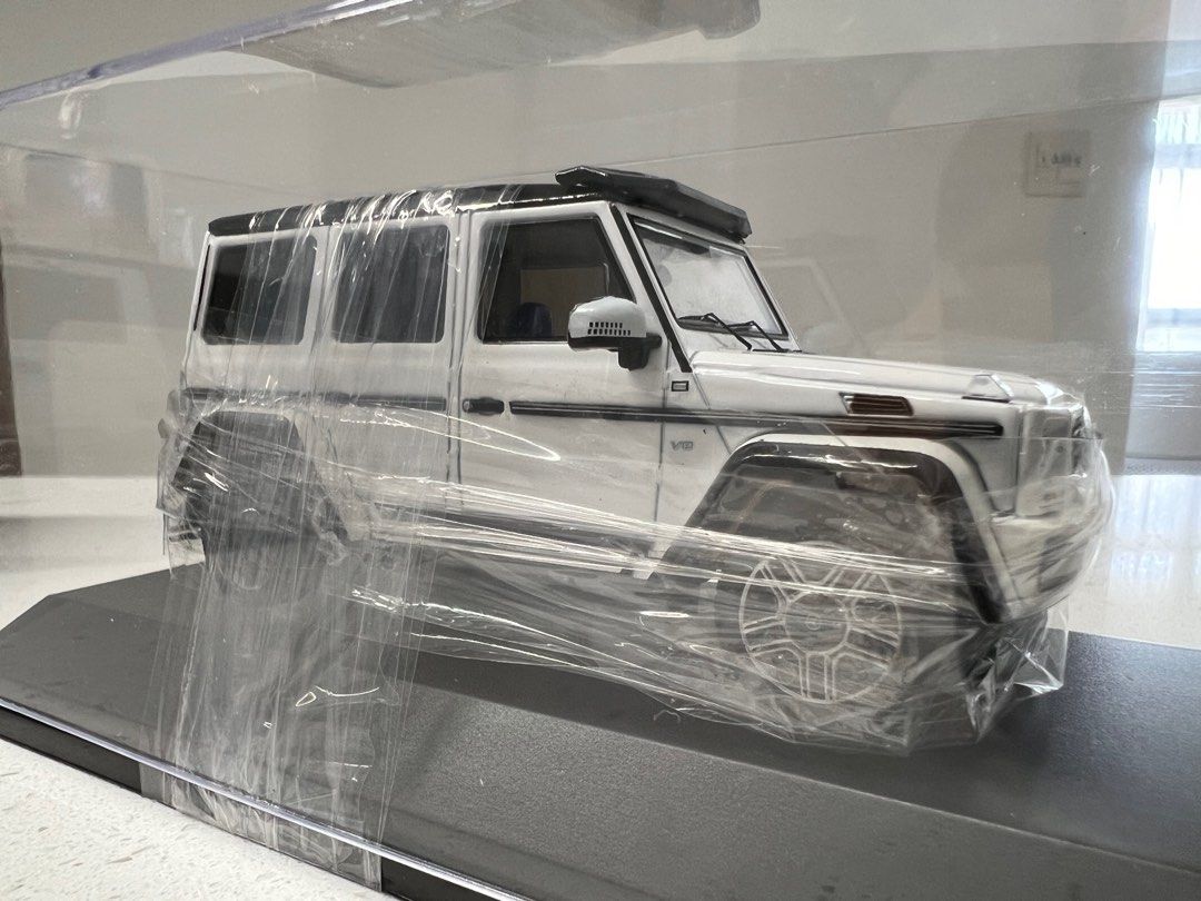 Mercedes G500 4x4 - Scale 1 : 43, Hobbies & Toys, Toys & Games on Carousell