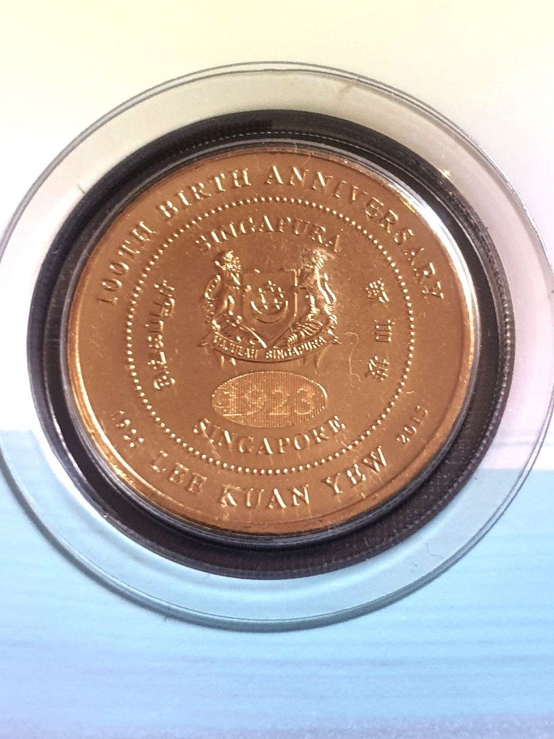 (85 left. Hurry!) Singapore LKY100 $10 Coin in Presentation Pack ...