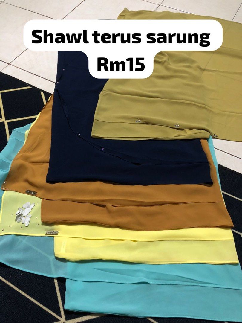 Original Naelofar Hijab, Women's Fashion, Muslimah Fashion, Hijabs on ...