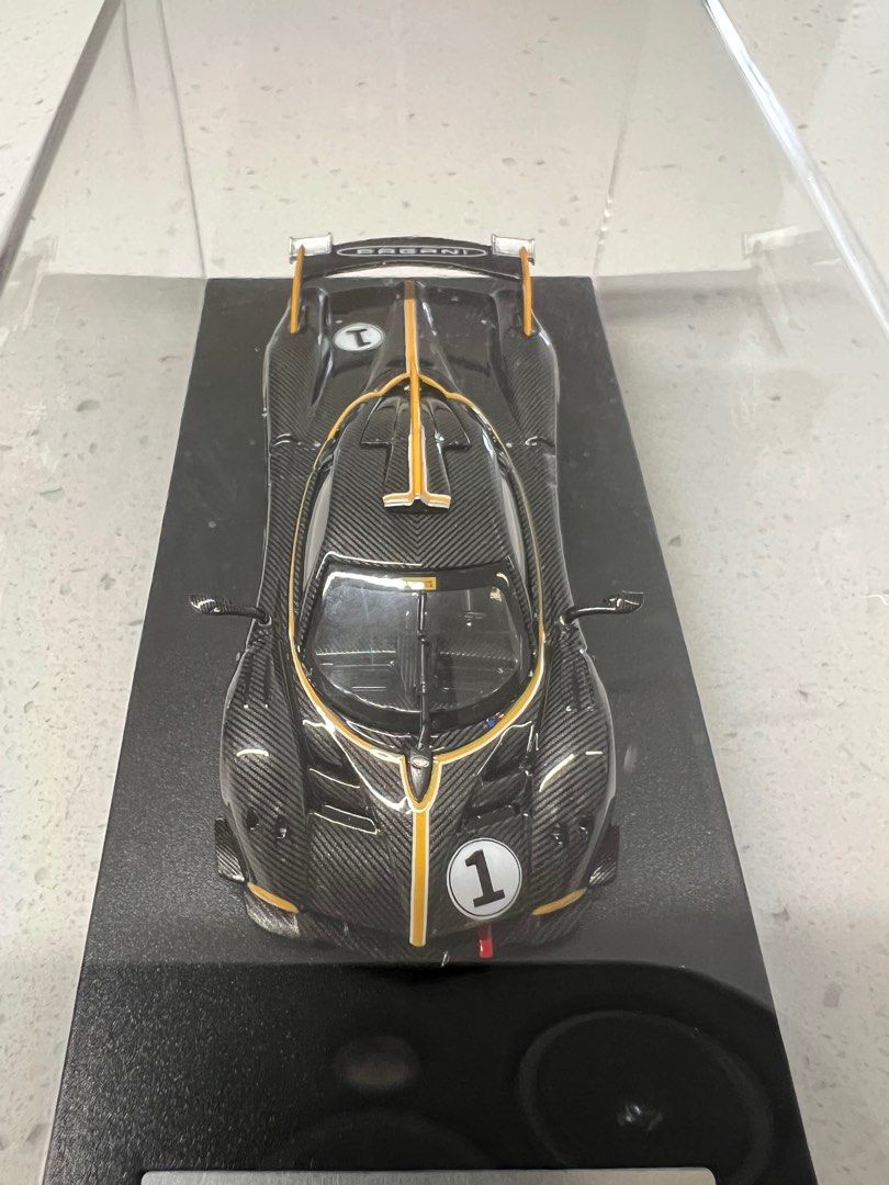 Pagani Huayra R Black Carbon - LCD Brand - Scale 1 : 64, Hobbies & Toys ...