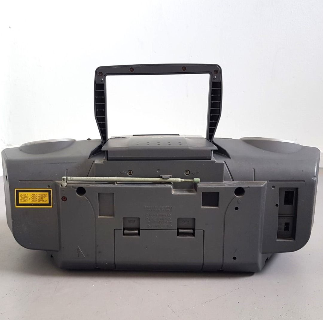 Portable AIWA Sound Machine, Model CSD-ES577HR, Virtual Stereo, 140 ...