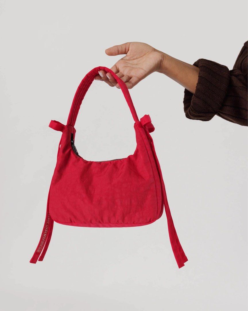 Sandy Liang Baggu Candy Apple Red Mini Red Bow Bag, Women's Fashion ...