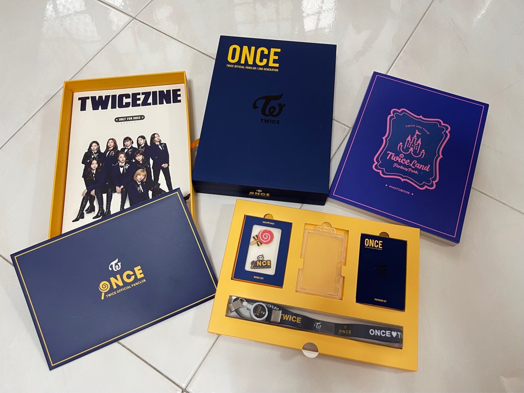 TWICE Official Fan Club | 2nd Generation Gift Set & TWICELAND Fantasy ...