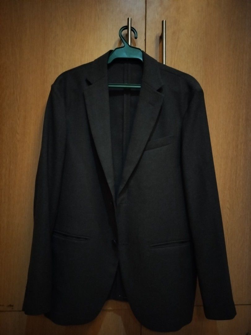 UniQlo Tuxedo/Suit, Men's Fashion, Coats, Jackets and Outerwear on ...