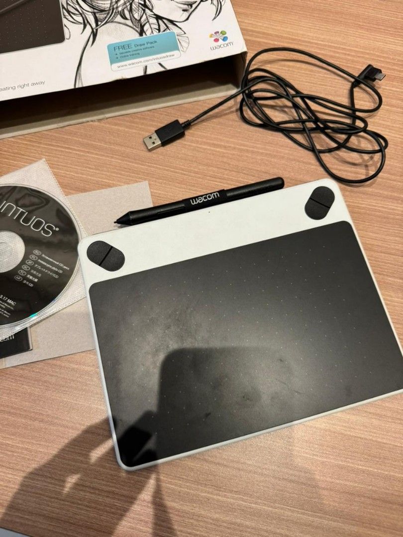 Wacom Intuos Draw CTL-490 (White), Elektronik, Bagian Komputer & Aksesoris di Carousell