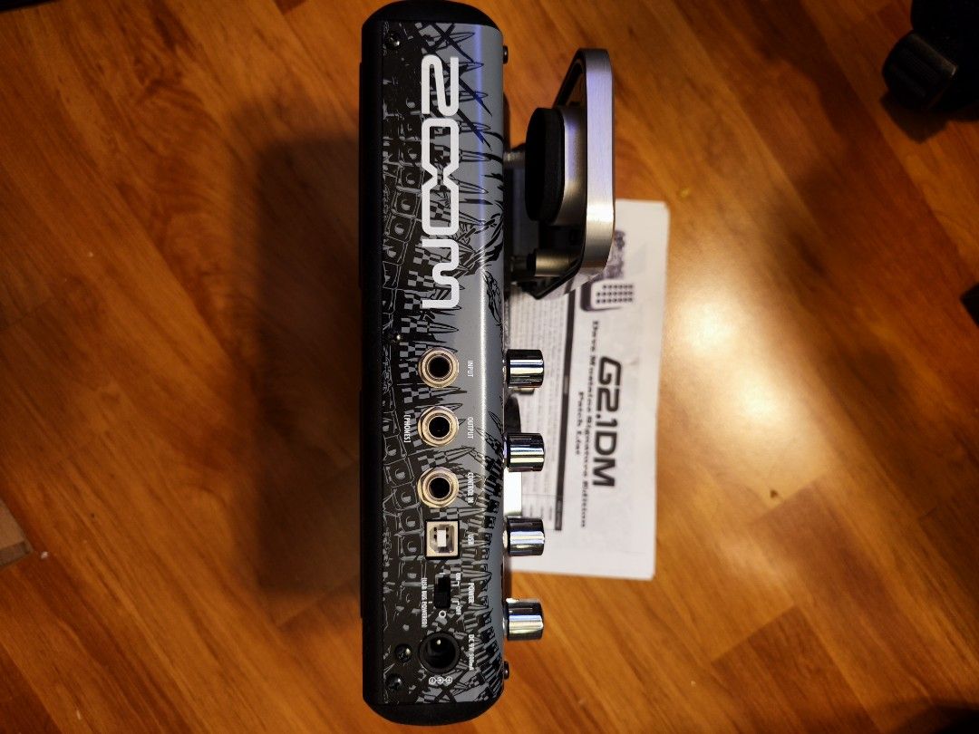 Zoom G2.1DM Dave Mustaine effects pedal, 興趣及遊戲, 音樂、樂器 & 配件, 樂器 - Carousell
