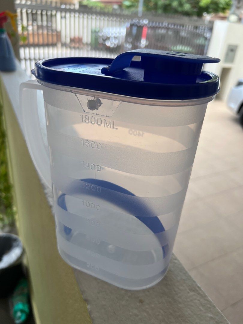 1.8L water container, TV & Home Appliances, Kitchen Appliances, Water ...
