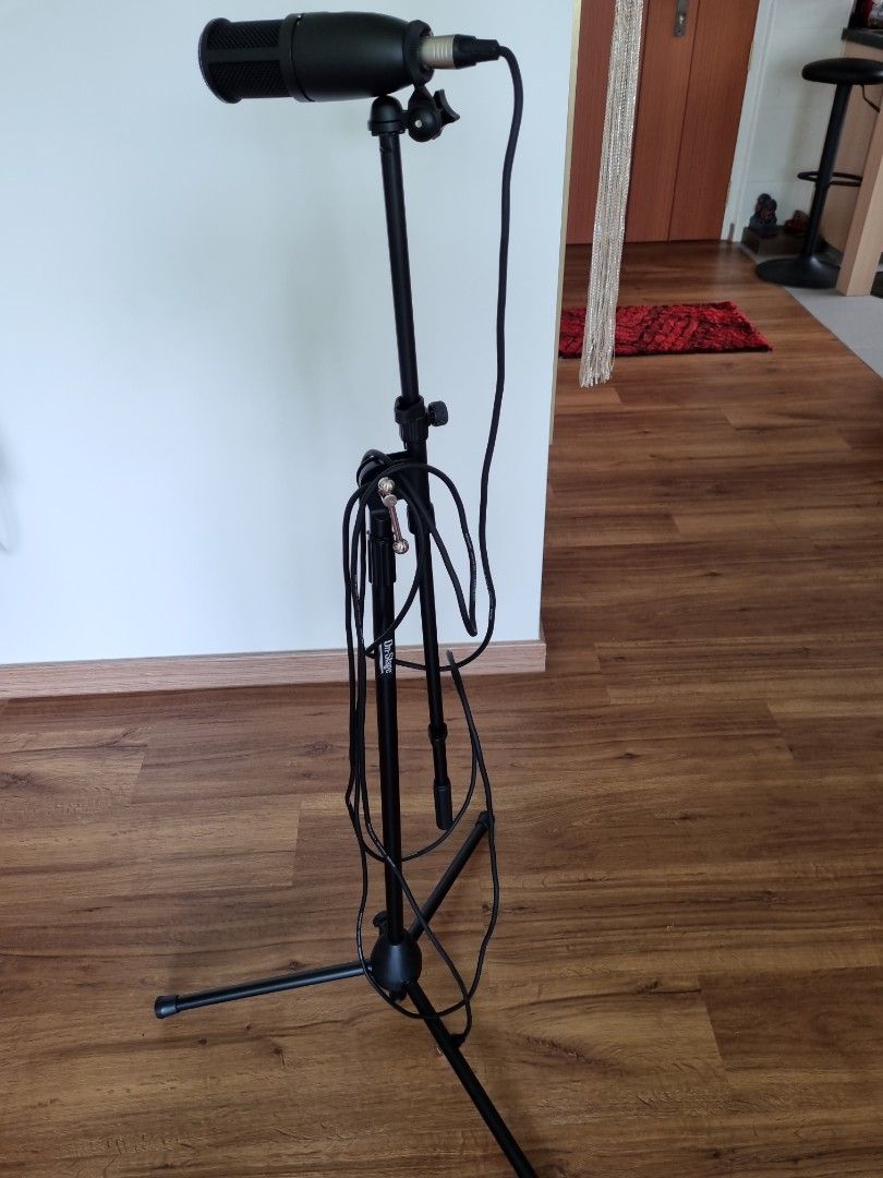 AKG compressed mic, Audio, Microphones on Carousell