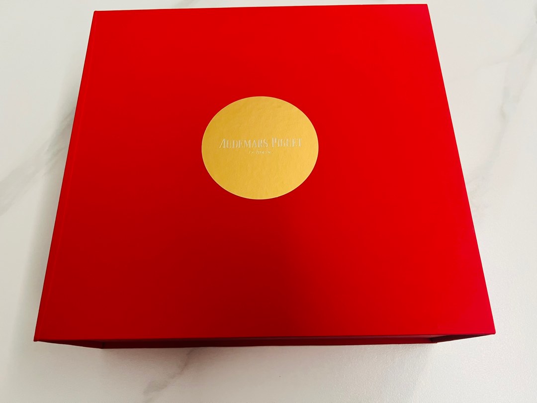 AP 2024 CNY red packet tea leaves box set, 名牌, 飾物及配件 - Carousell