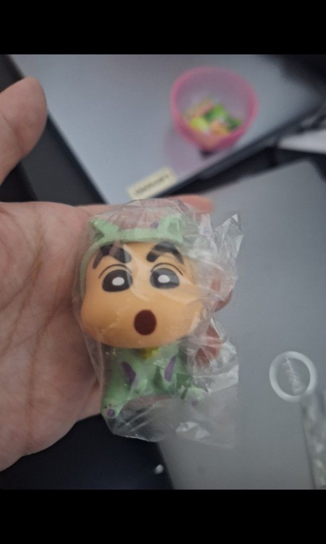 BN Crayon Shinchan La bi xiao xin Figurine, Hobbies & Toys, Toys ...