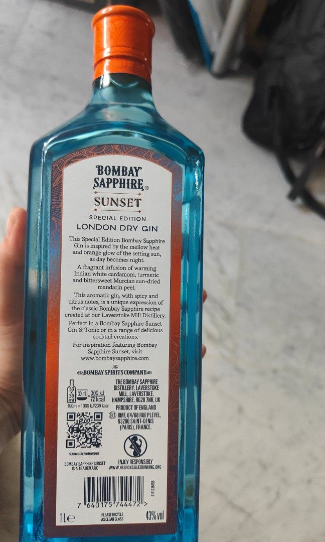 Bombay Sapphire Sunset Gin Special edition, Food & Drinks, Alcoholic Beverages on Carousell