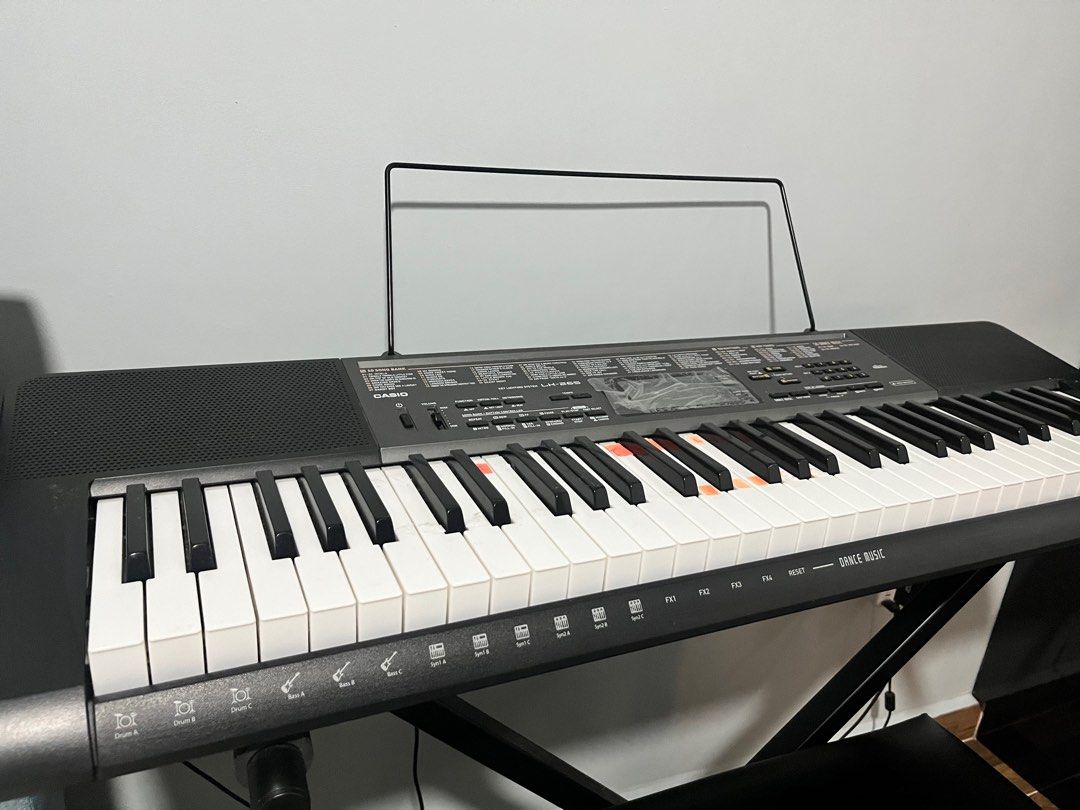Casio Keyboard LK 265 Full set , Hobbies & Toys, Music & Media, Musical Instruments on Carousell