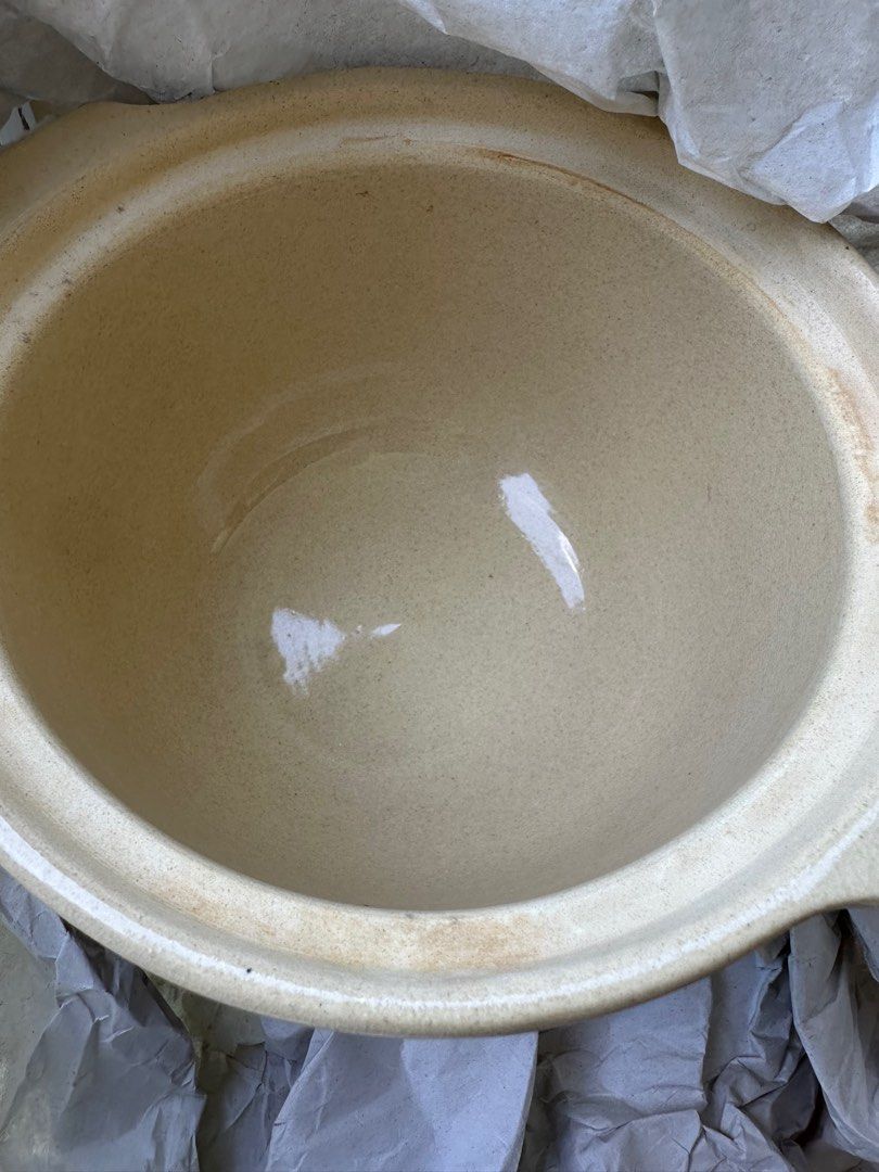 Clay pot brand new, Furniture & Home Living, Kitchenware & Tableware ...