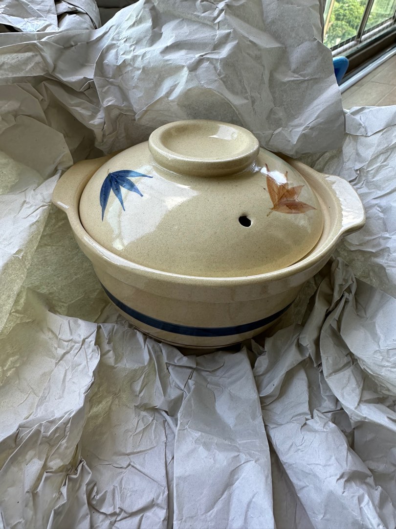 Clay pot brand new, Furniture & Home Living, Kitchenware & Tableware ...