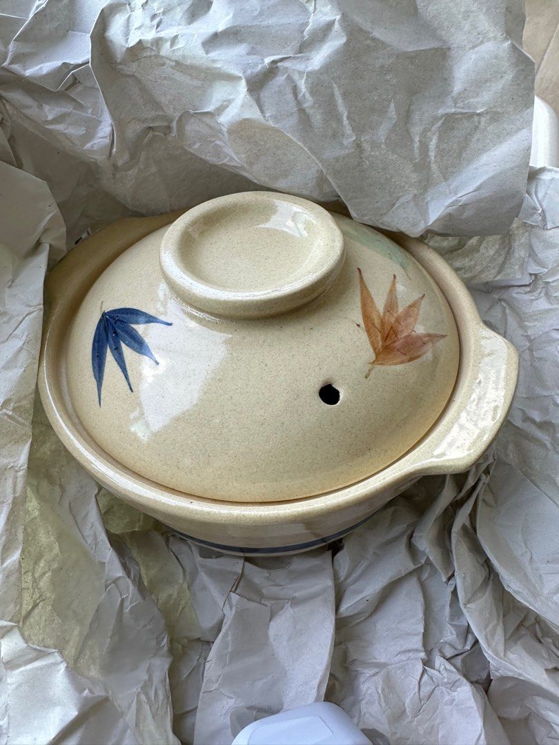 Clay pot brand new, Furniture & Home Living, Kitchenware & Tableware ...